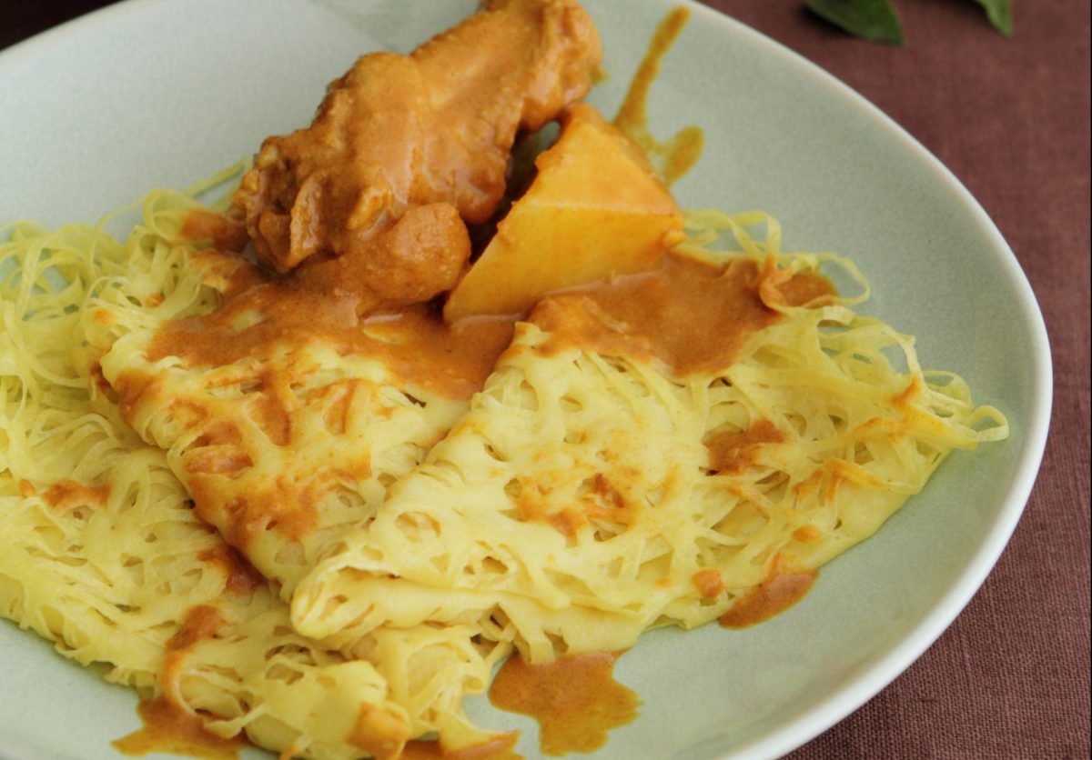 Cara Membuat Roti Jala dan Kari Sapi Mudah dan Lezat