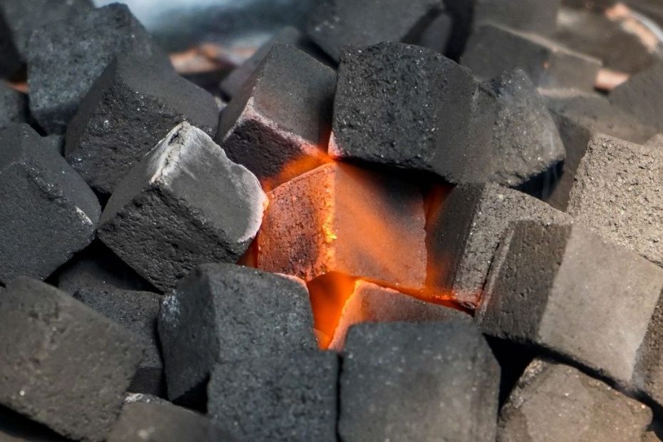 Cara Membuat Briket Batok Kelapa Secara Manual dan dengan Mesin